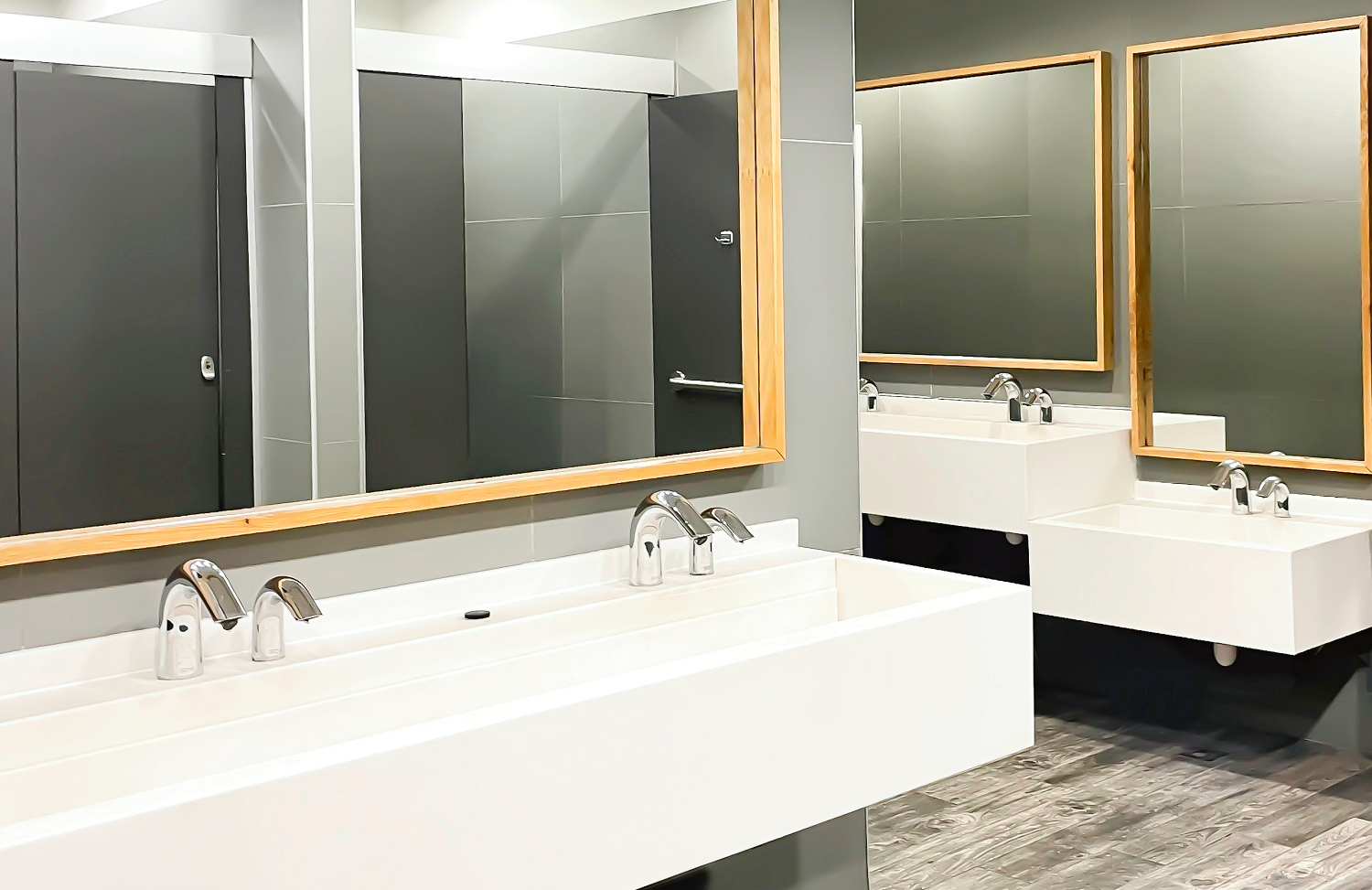 All You Need To Know About Commercial Soap Dispensers Stern